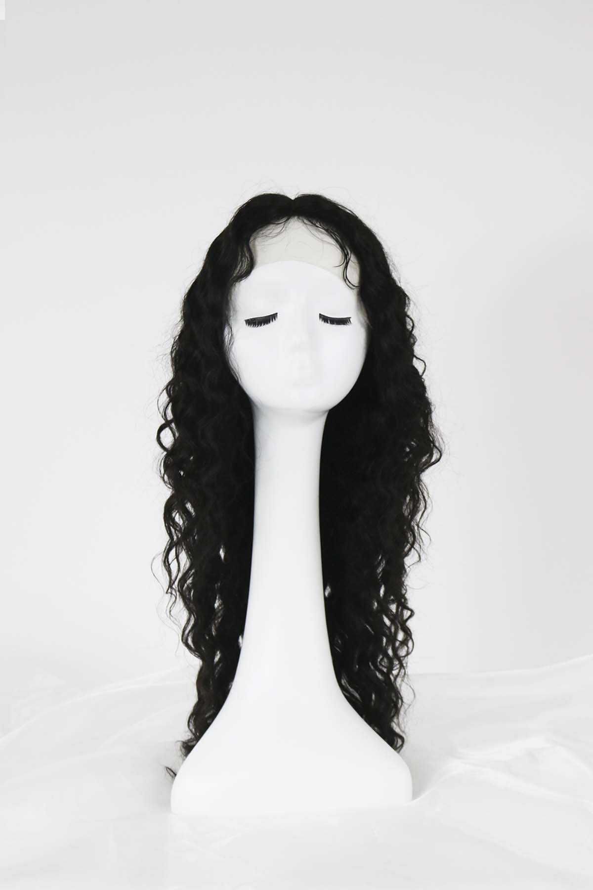 Hair Topic | HD Brazilian Lace 360 Deep Wave - essence beauty